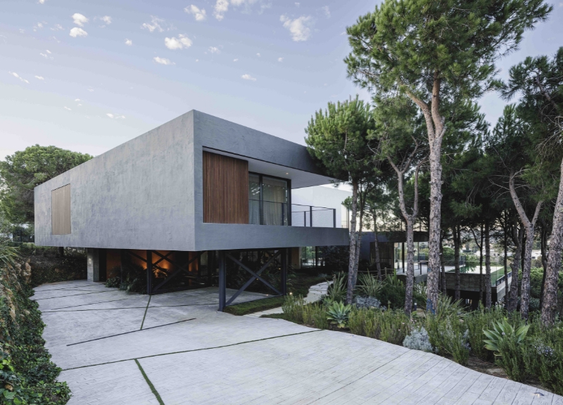 Villa-Grazalema-Path-Facade-Back-View - Architecture MasterPrize ...